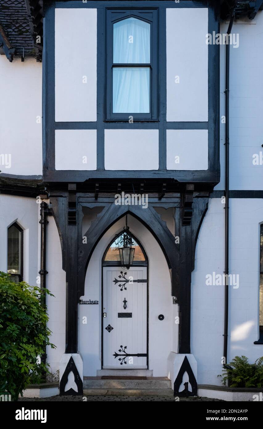 Entrance to Churchgate House in Cookham, Berkshire UK: listed building ...