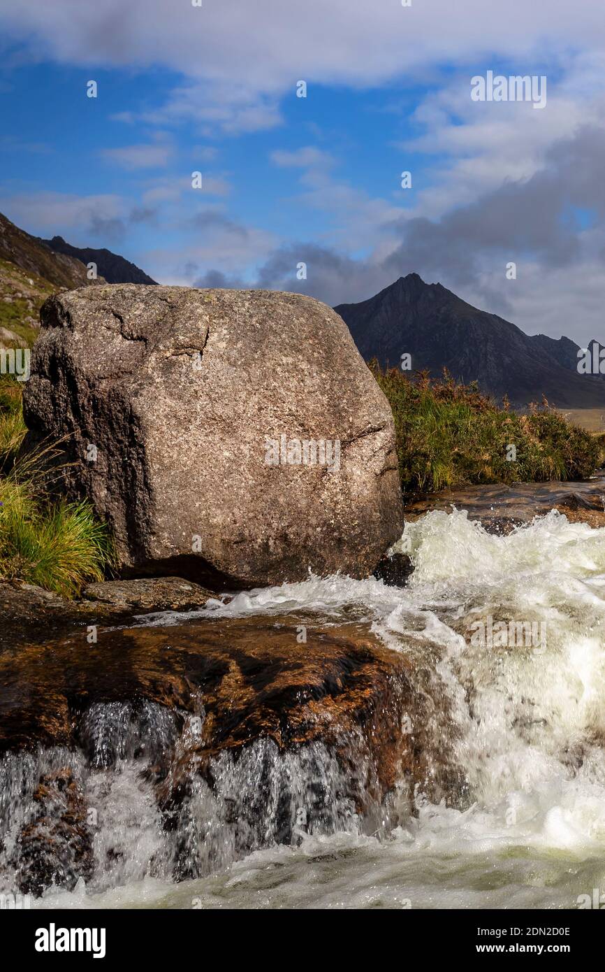 stream going through Glen Rosa on Arran Stock Photo - Alamy