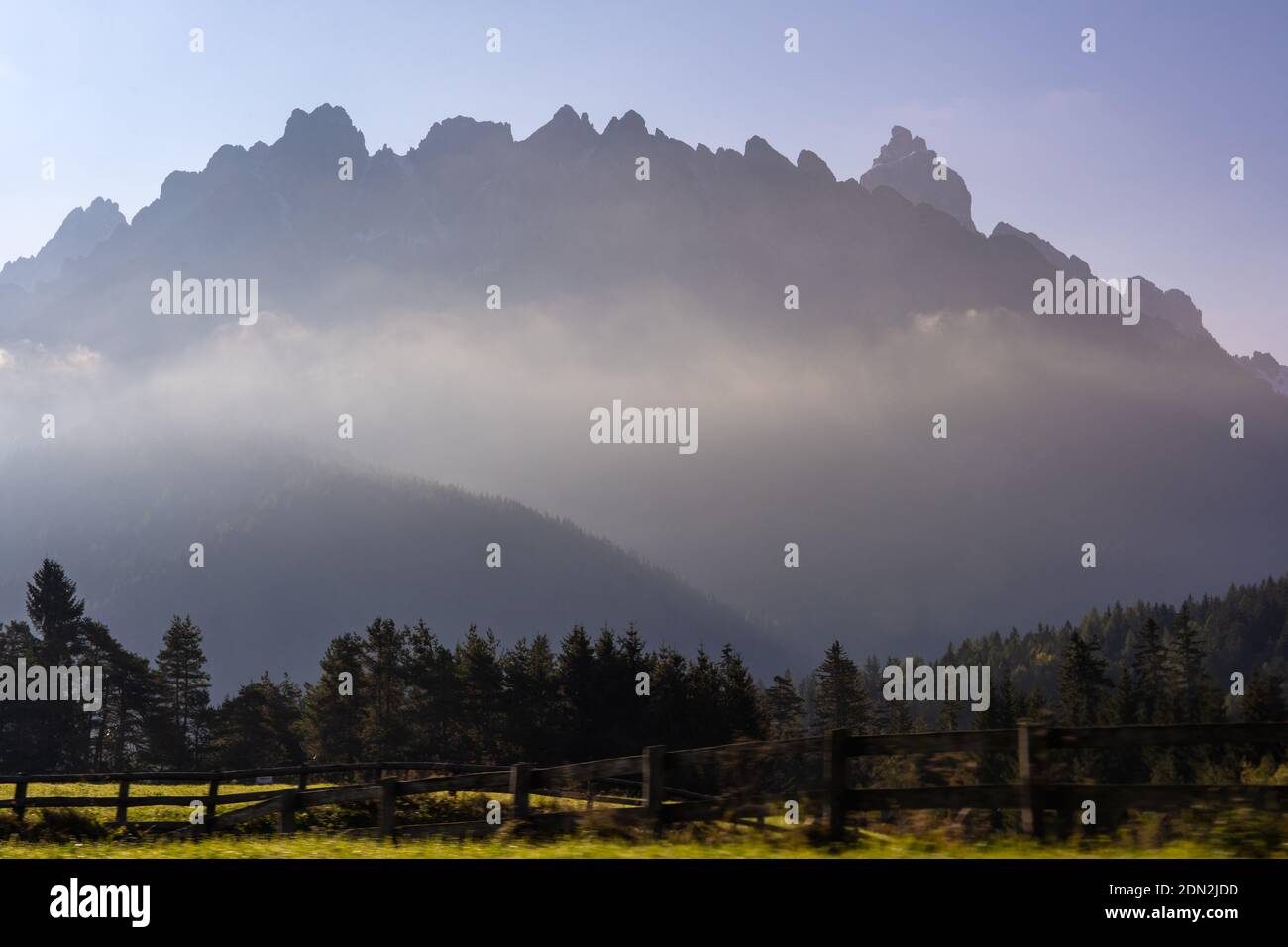Murk cloud travel hi-res stock photography and images - Alamy