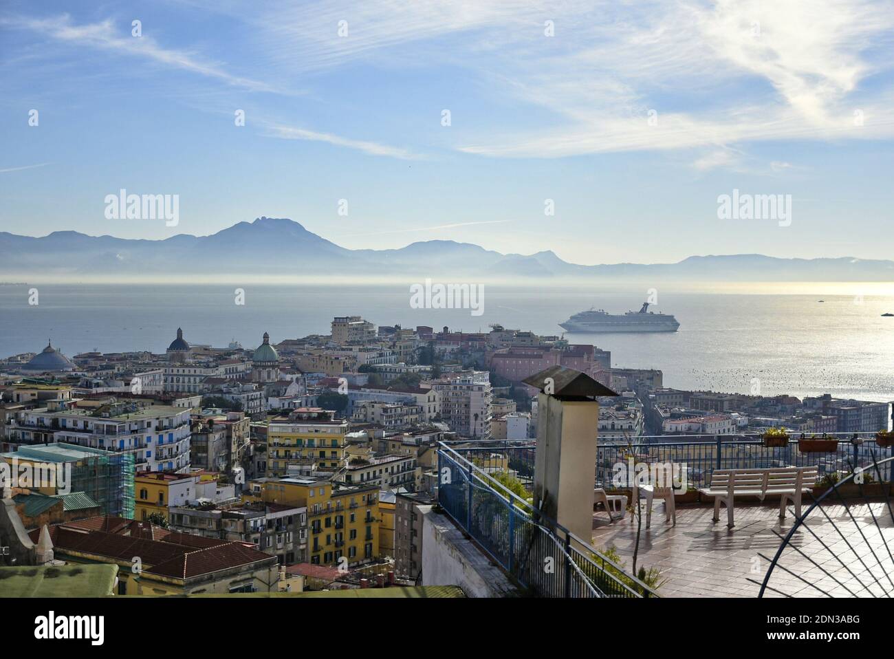 Naples city skyline hi-res stock photography and images - Alamy