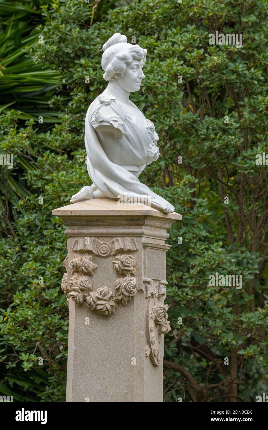 Gypsum sculptures and statues bust head. On the streets in Spain in ...