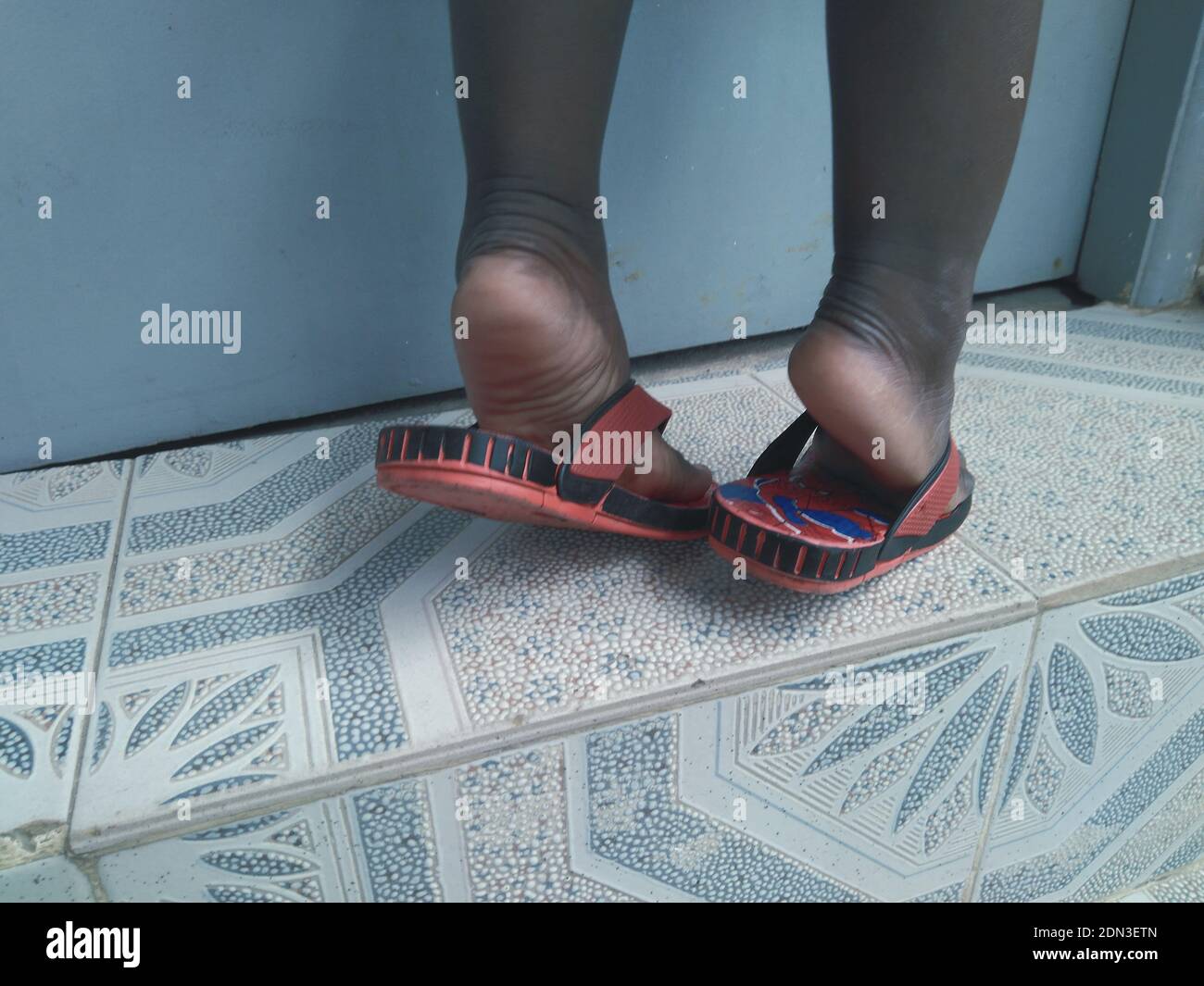 Woman tiptoeing hi-res stock photography and images - Alamy