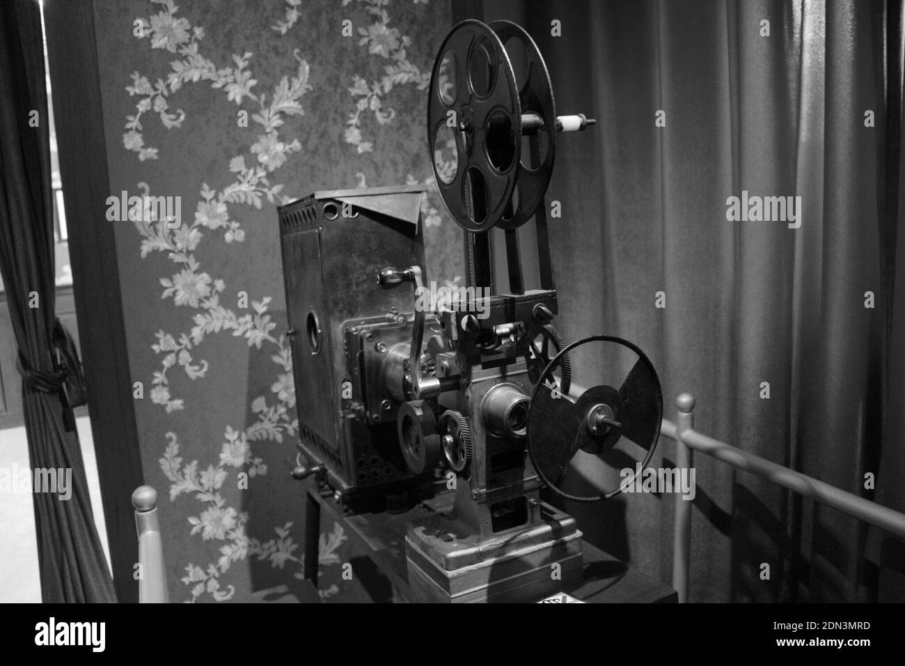 Old Fashioned Projector High Resolution Stock Photography and Images ...