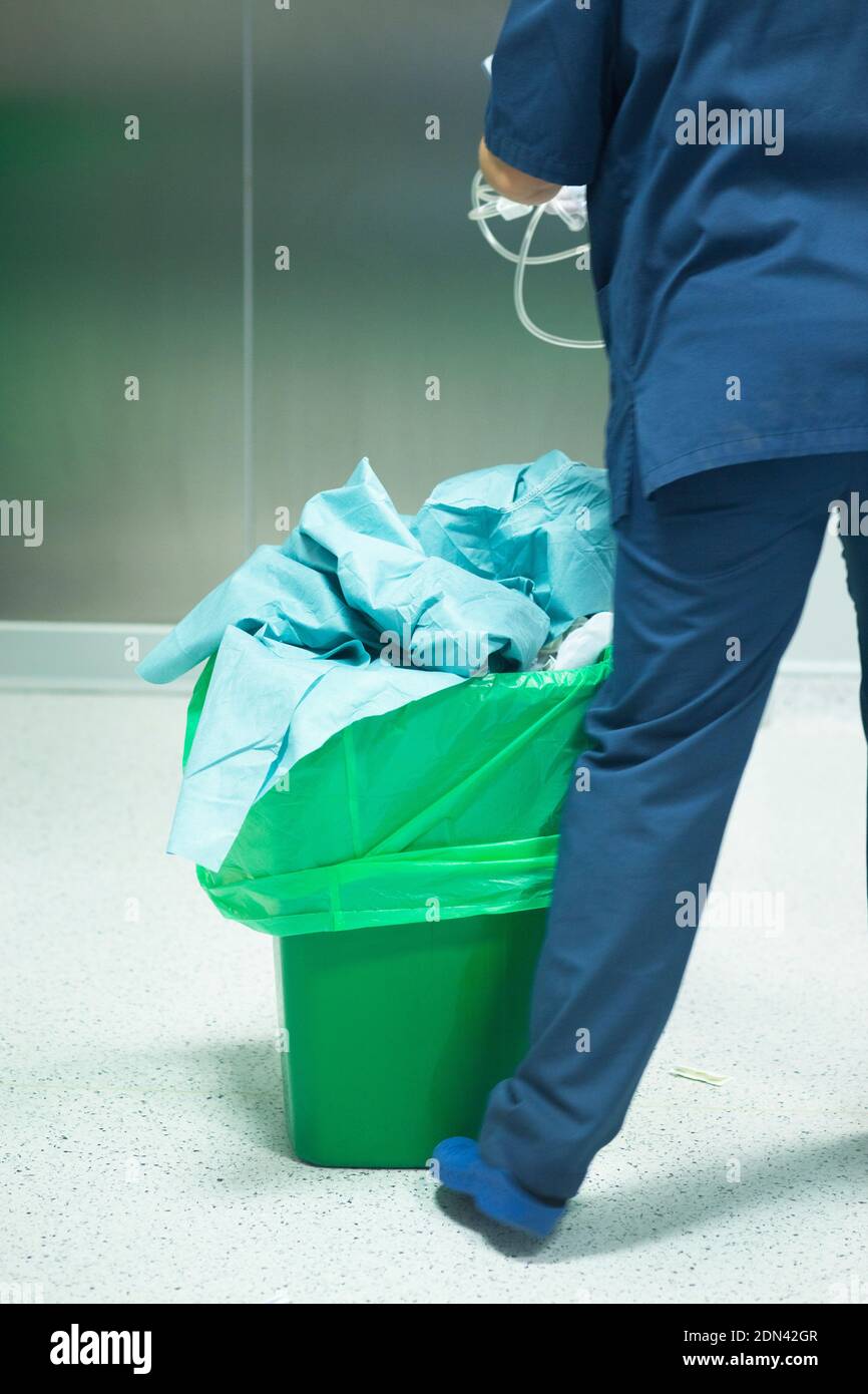 Surgical Instrument Waste High Resolution Stock Photography and Images ...