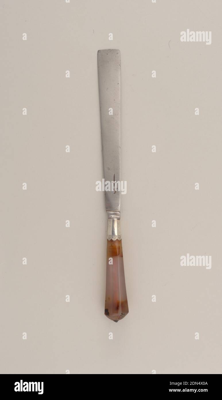 Knife, Agate, silver, steel, Eight-panelled agate haft with scalloped ...