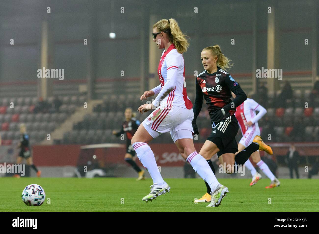 Lisa doorn hi-res stock photography and images - Alamy