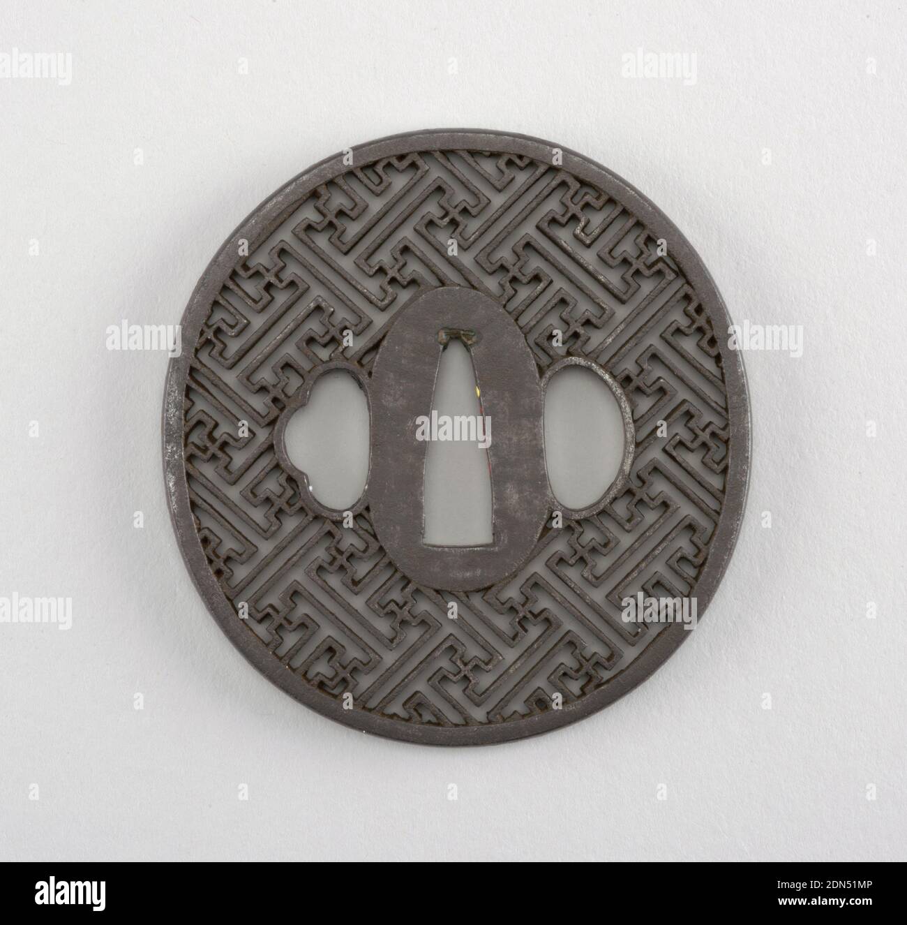 Tsuba, Tetsu, Manji tsunagi: a conventional link pattern or diaper of ...