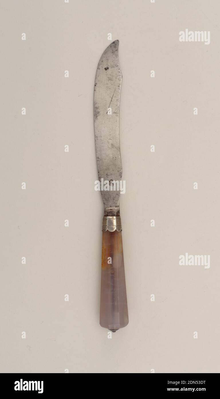 Knife, agate, silver, steel, Sabre-shaped blade with curved upper edge ...