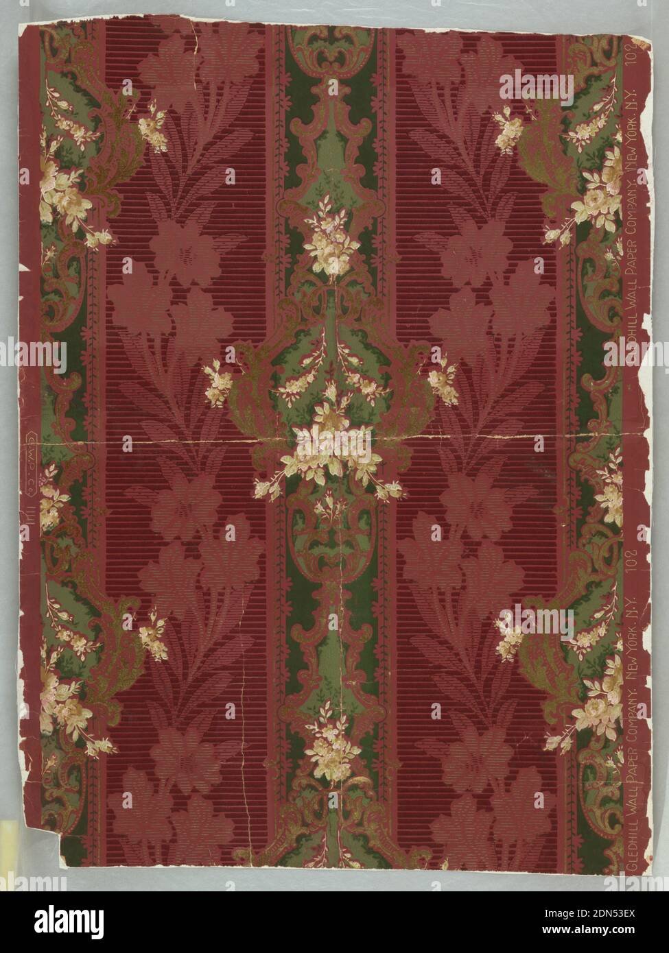 Rococo scrollwork medallions hi-res stock photography and images - Alamy