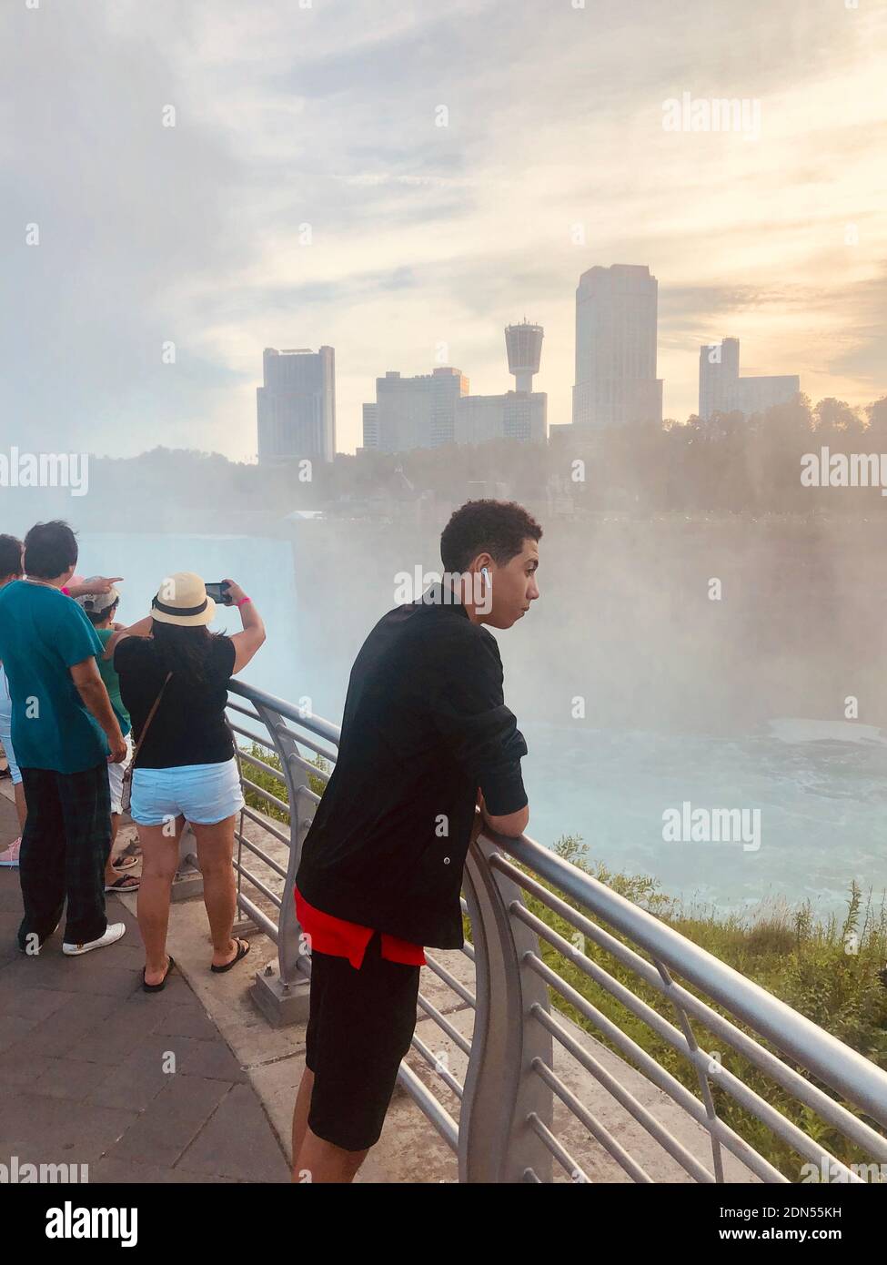 Man office railing side hi-res stock photography and images - Alamy