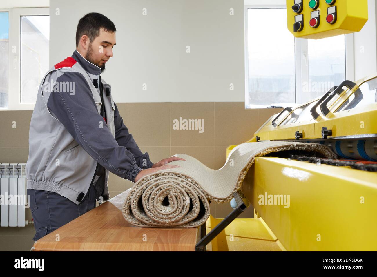 Professional laundry hi-res stock photography and images - Alamy