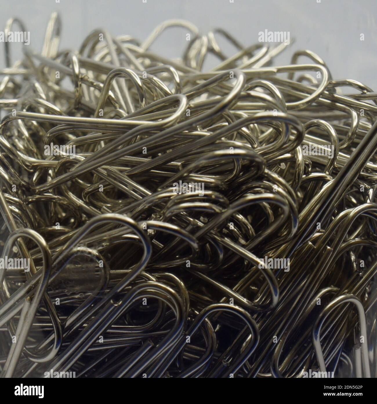 Tangled paper clips hi-res stock photography and images - Alamy