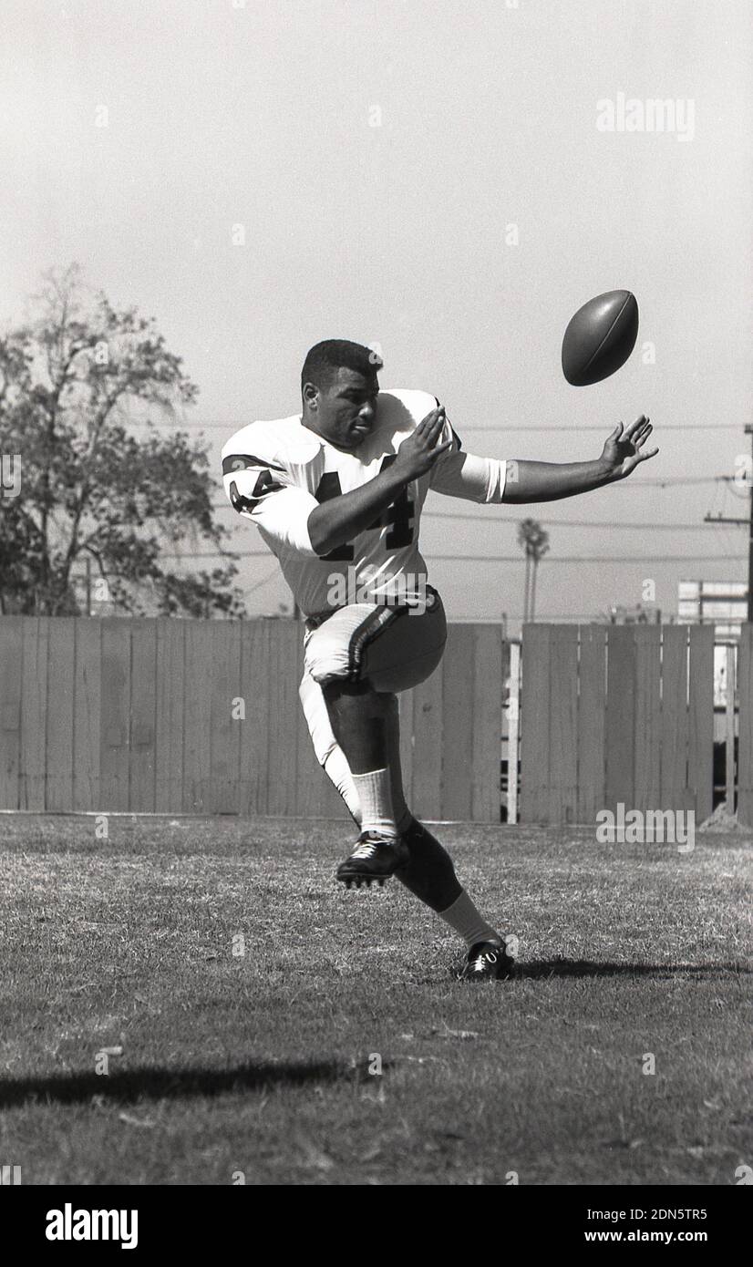 1960s college football hi-res stock photography and images - Alamy