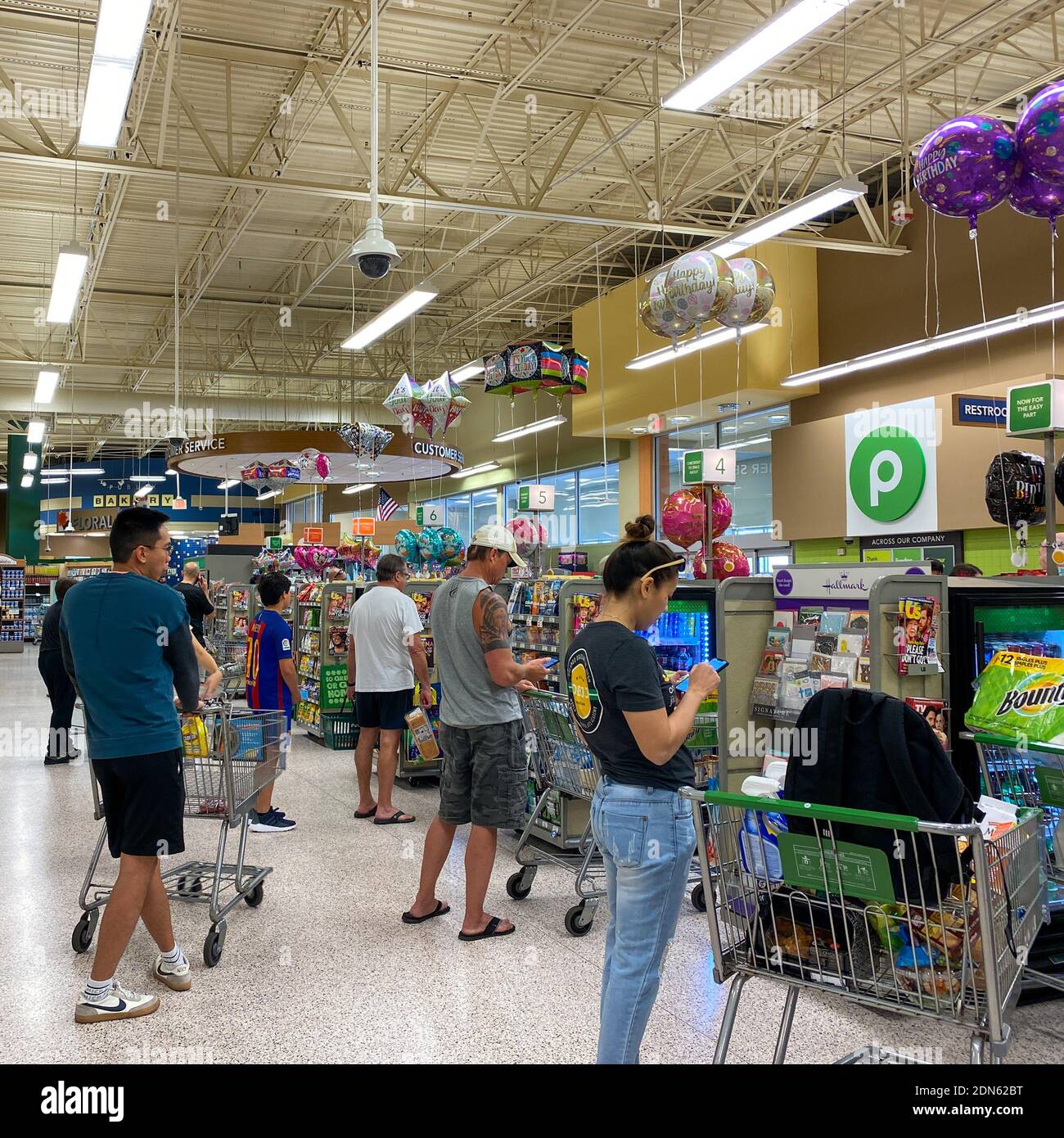 Orlando, FL USA - March 12, 2020: The long lines at typical grocery ...