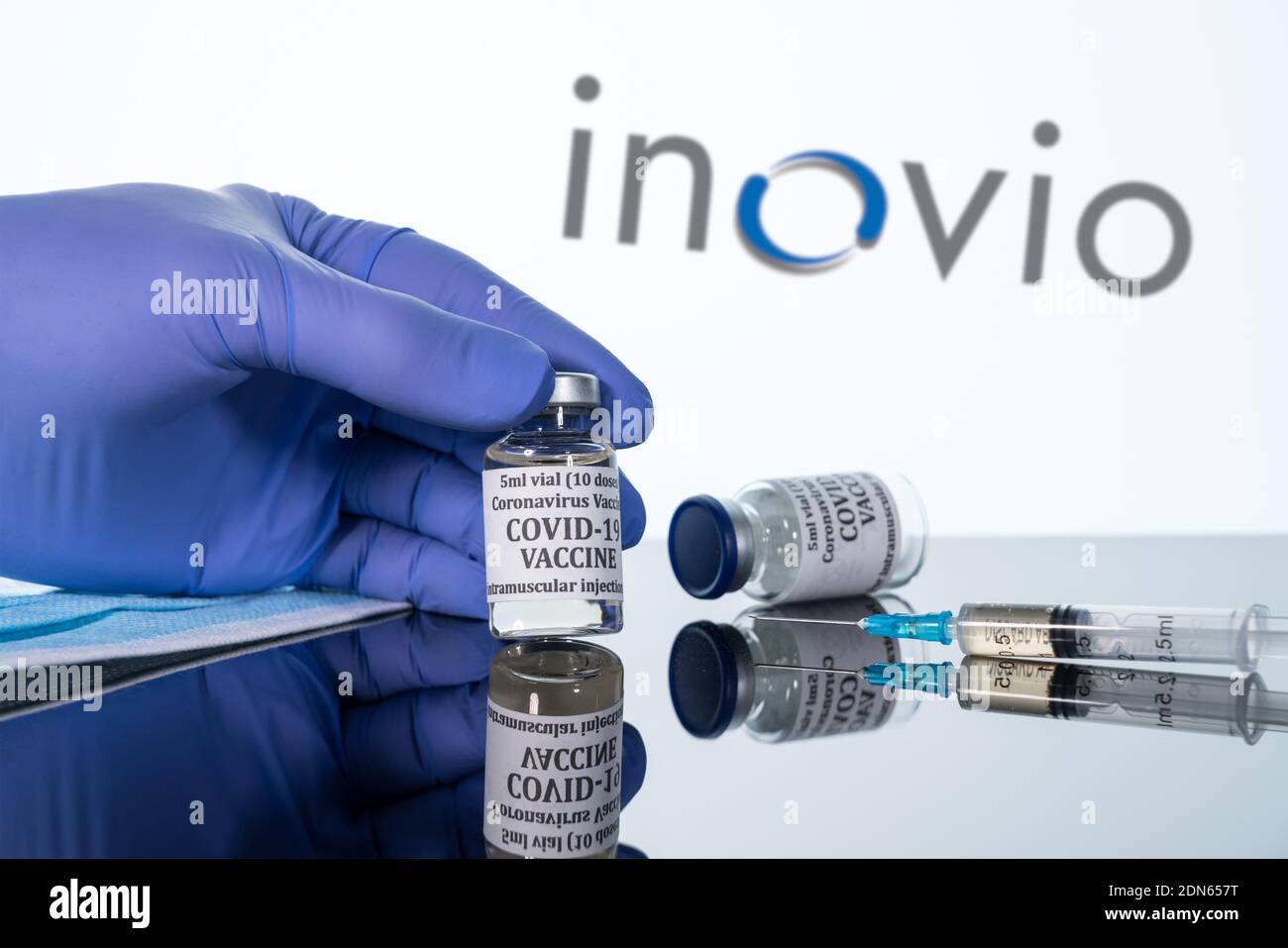 Morgantown, WV - 16 December 2020: Small bottle of coronavirus vaccine ...