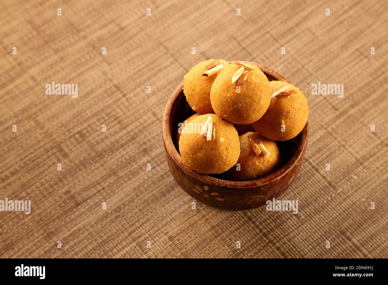 Indian sweet dessert hi-res stock photography and images - Alamy