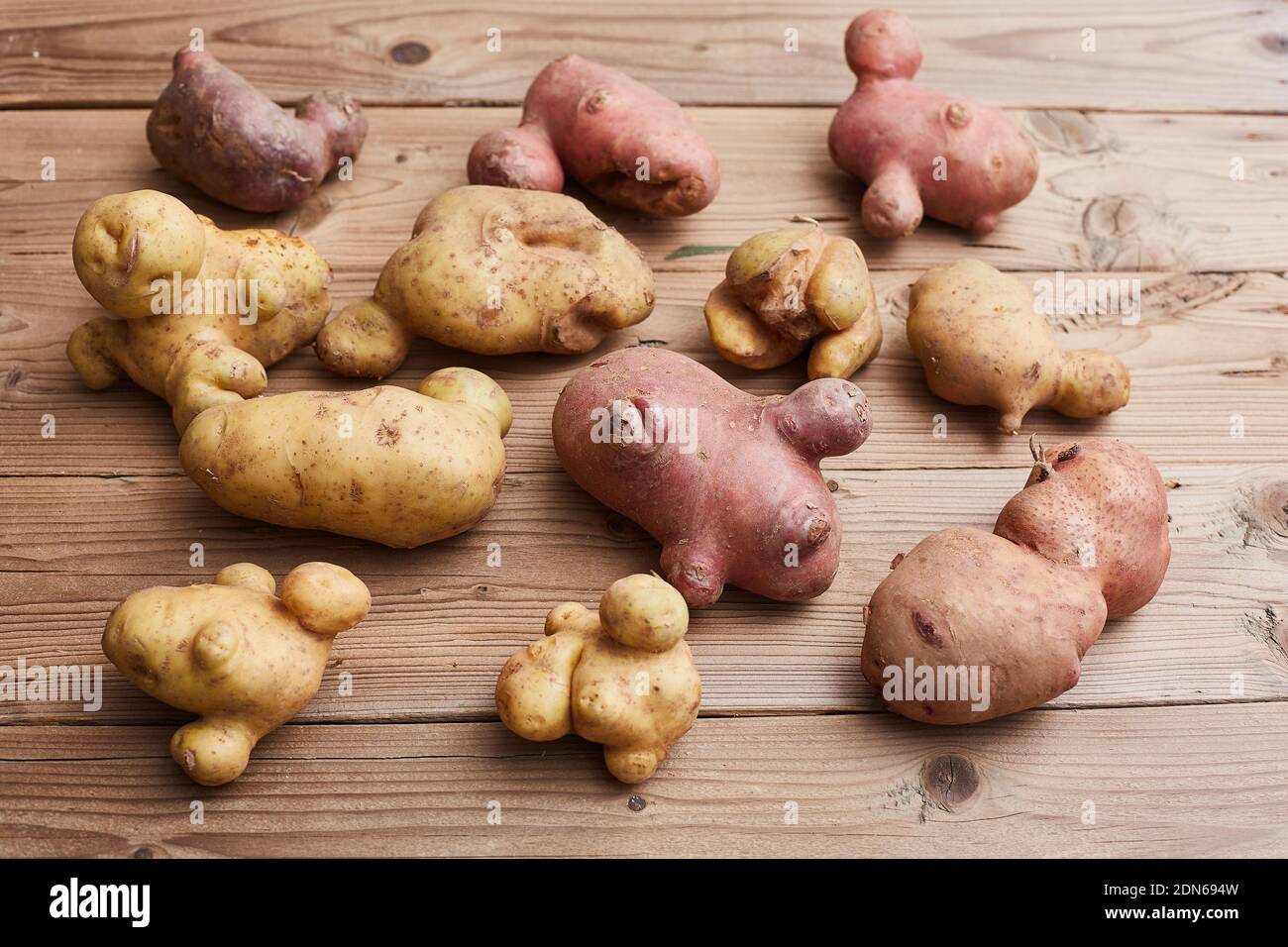 Ugly potatoes hi-res stock photography and images - Alamy