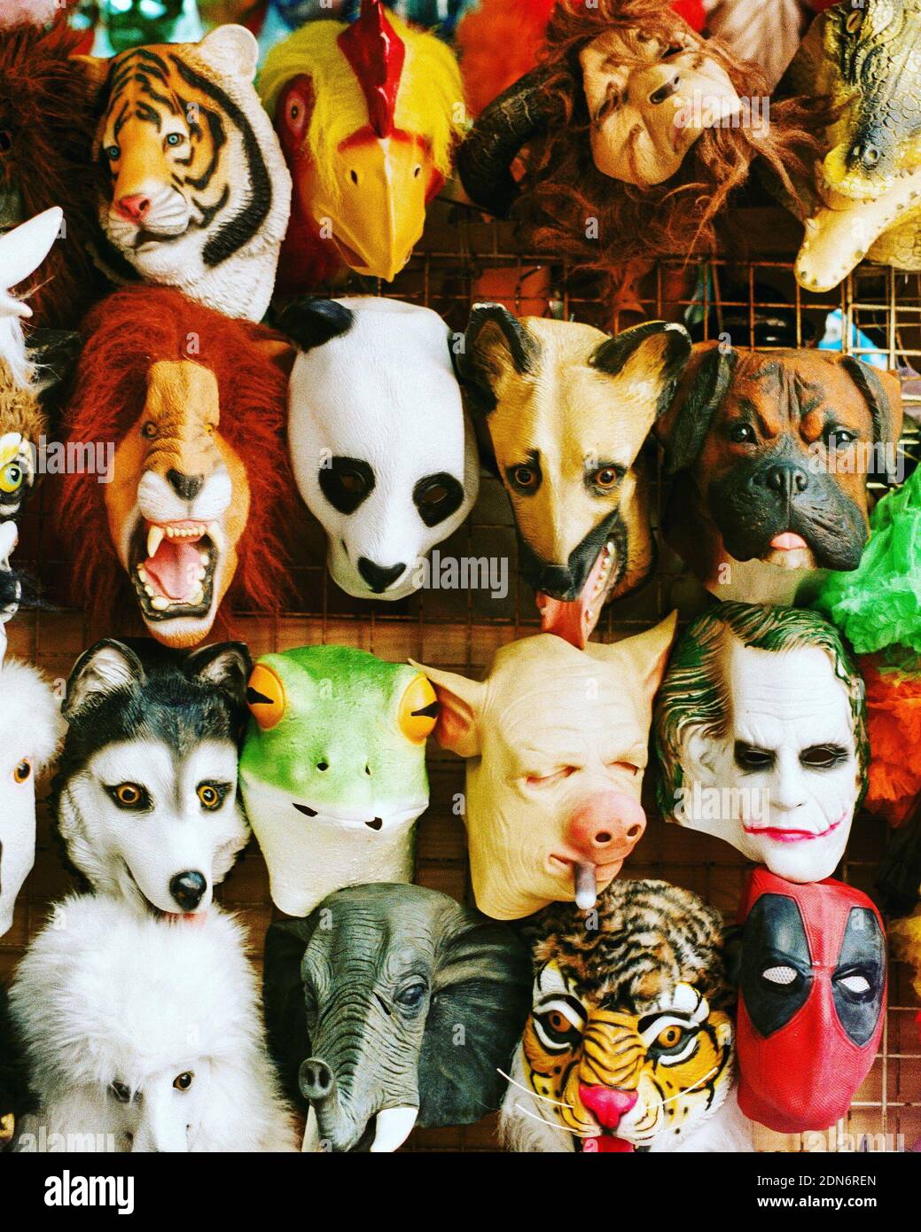 Collection of animal masks hi-res stock photography and images - Alamy