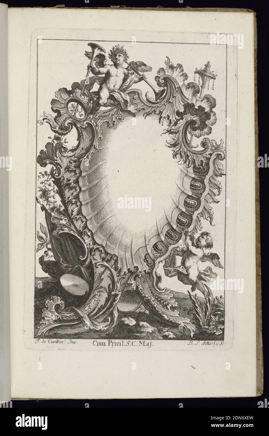 Putto holding trumpets hi-res stock photography and images - Alamy