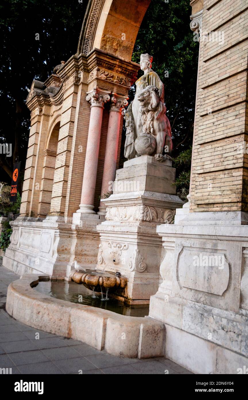 Triple arched entrance hi-res stock photography and images - Alamy