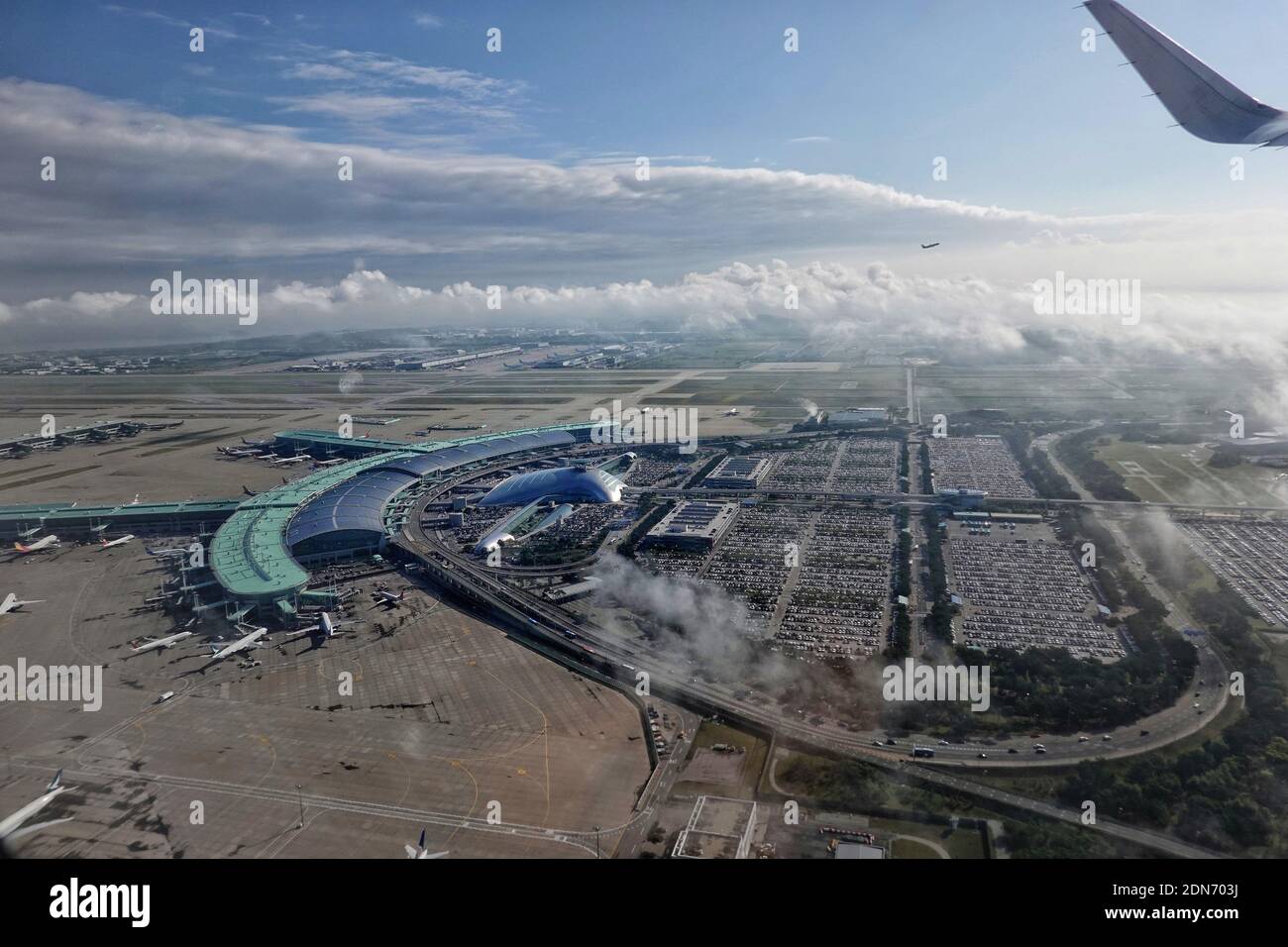 Incheon airport aerial hi-res stock photography and images - Alamy