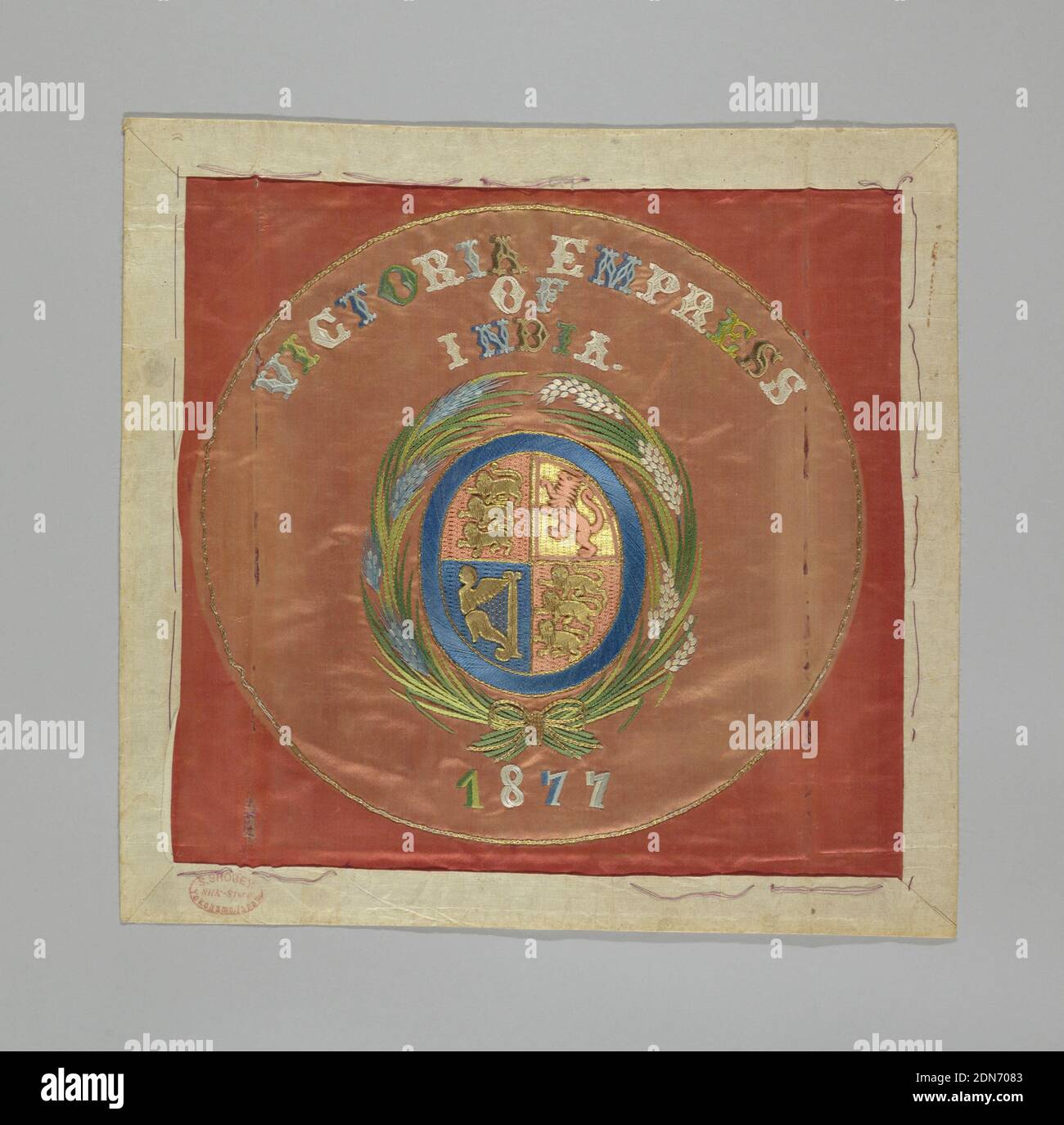 Circular medallion embroidered hi-res stock photography and images - Alamy