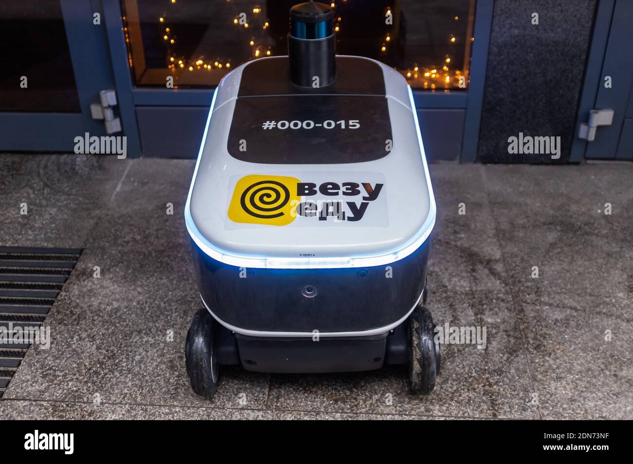 Drone delivering package autonomous logistics hi-res stock photography ...