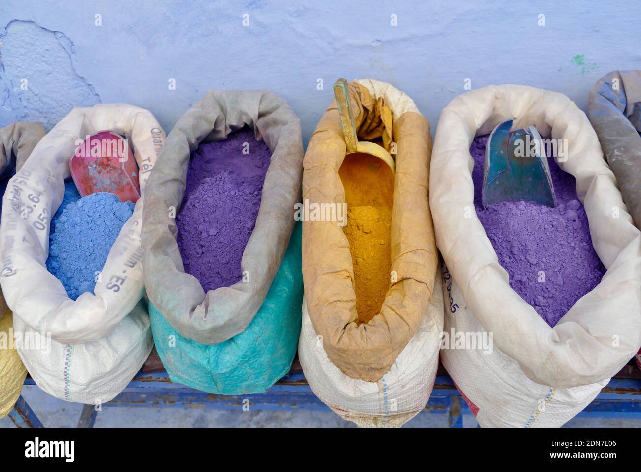 Purple powder sack hi-res stock photography and images - Alamy