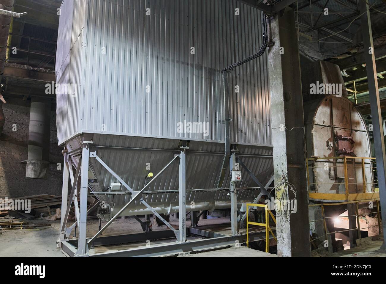 Concrete mixing tower. Concept of on-site construction facility Stock ...