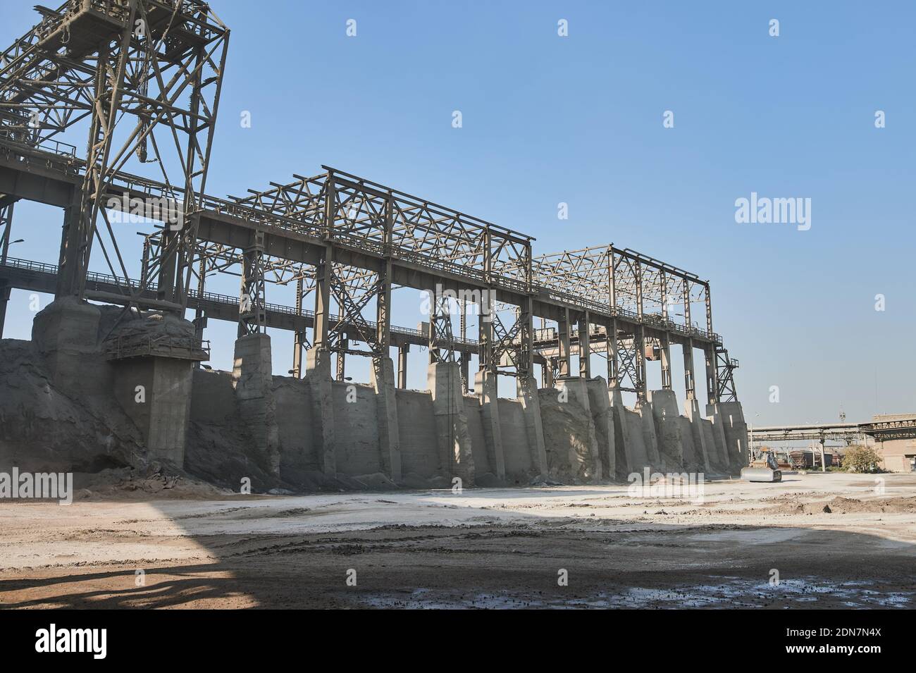 Concrete mixing tower. Concept of on-site construction facility Stock ...