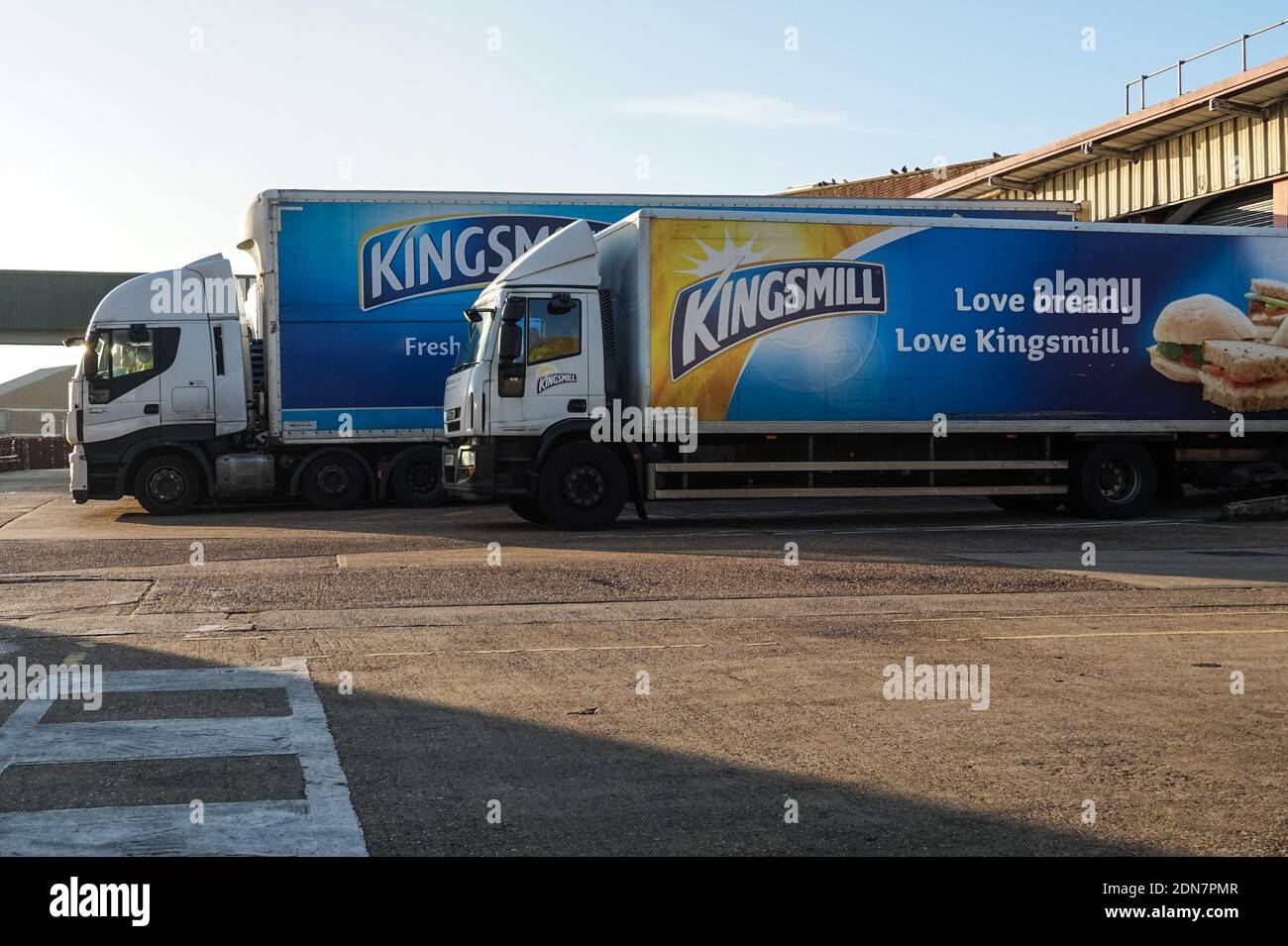 Bakery delivery truck hi-res stock photography and images - Alamy