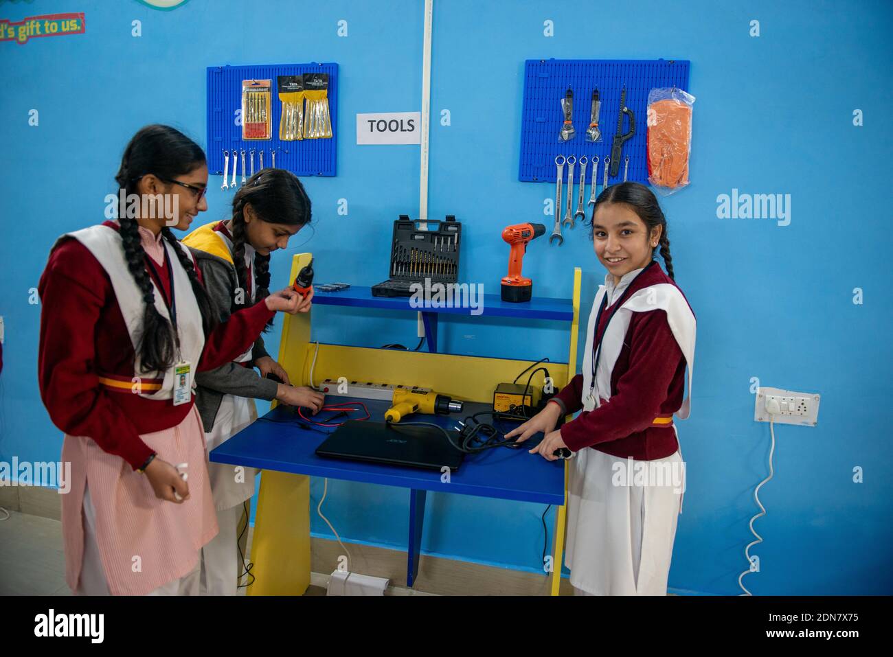 Students demonstrates different tools during the inauguration.At Atal ...