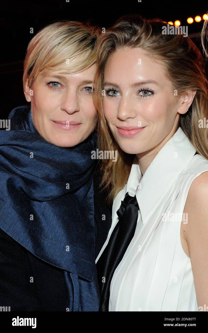 Dylan frances penn robin wright hi-res stock photography and images - Alamy