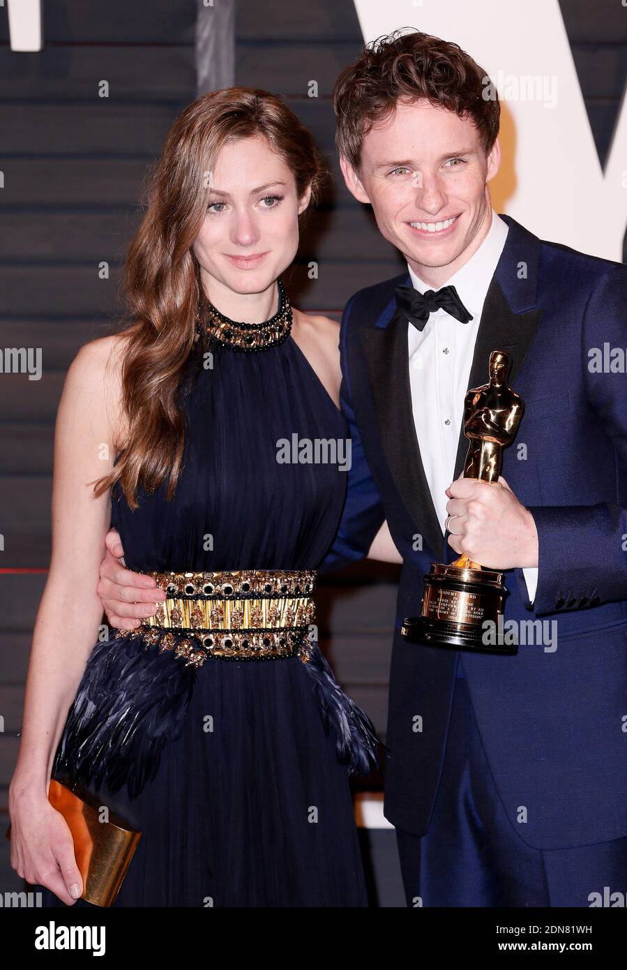 Hannah Bagshawe and Eddie Redmayne attend the 2015 Vanity Fair Oscar ...