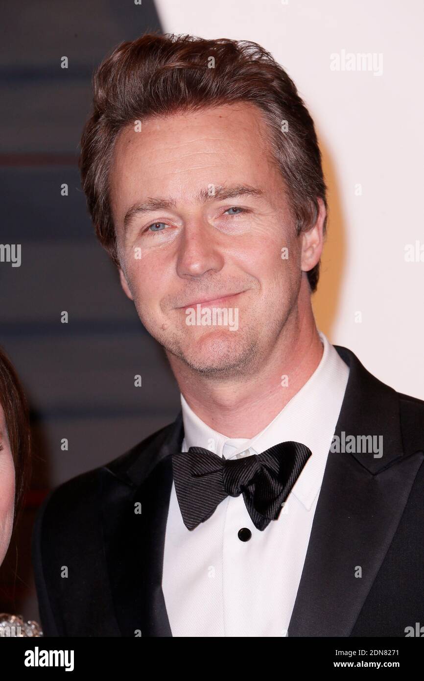 Edward Norton attends the 2015 Vanity Fair Oscar Party hosted by ...