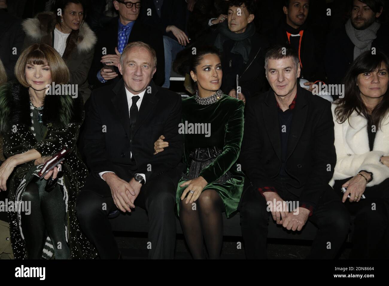 Emmanuelle alt anna wintour hi-res stock photography and images - Alamy