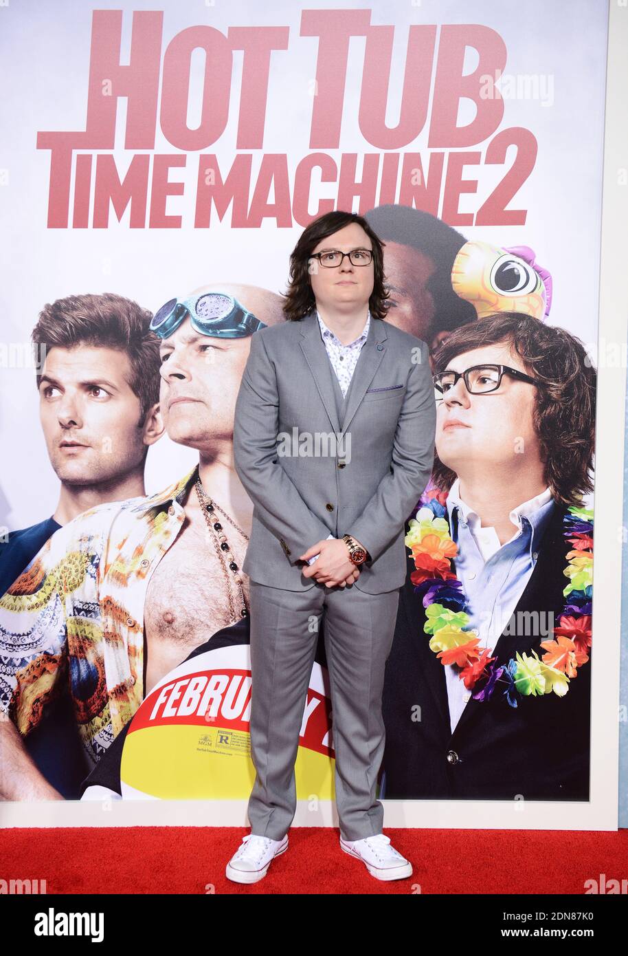 Hot Tub Time Machine 2