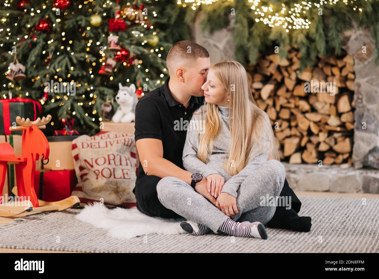 Pregnant woman decorating room hi-res stock photography and images - Alamy