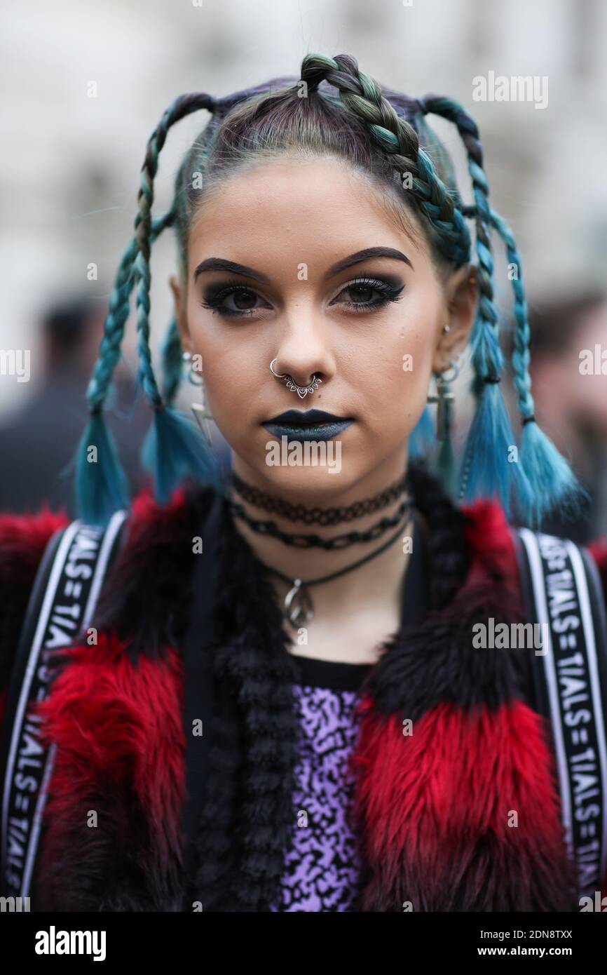 Street style, Sophie Hannah Richardson arriving at London fashion week ...