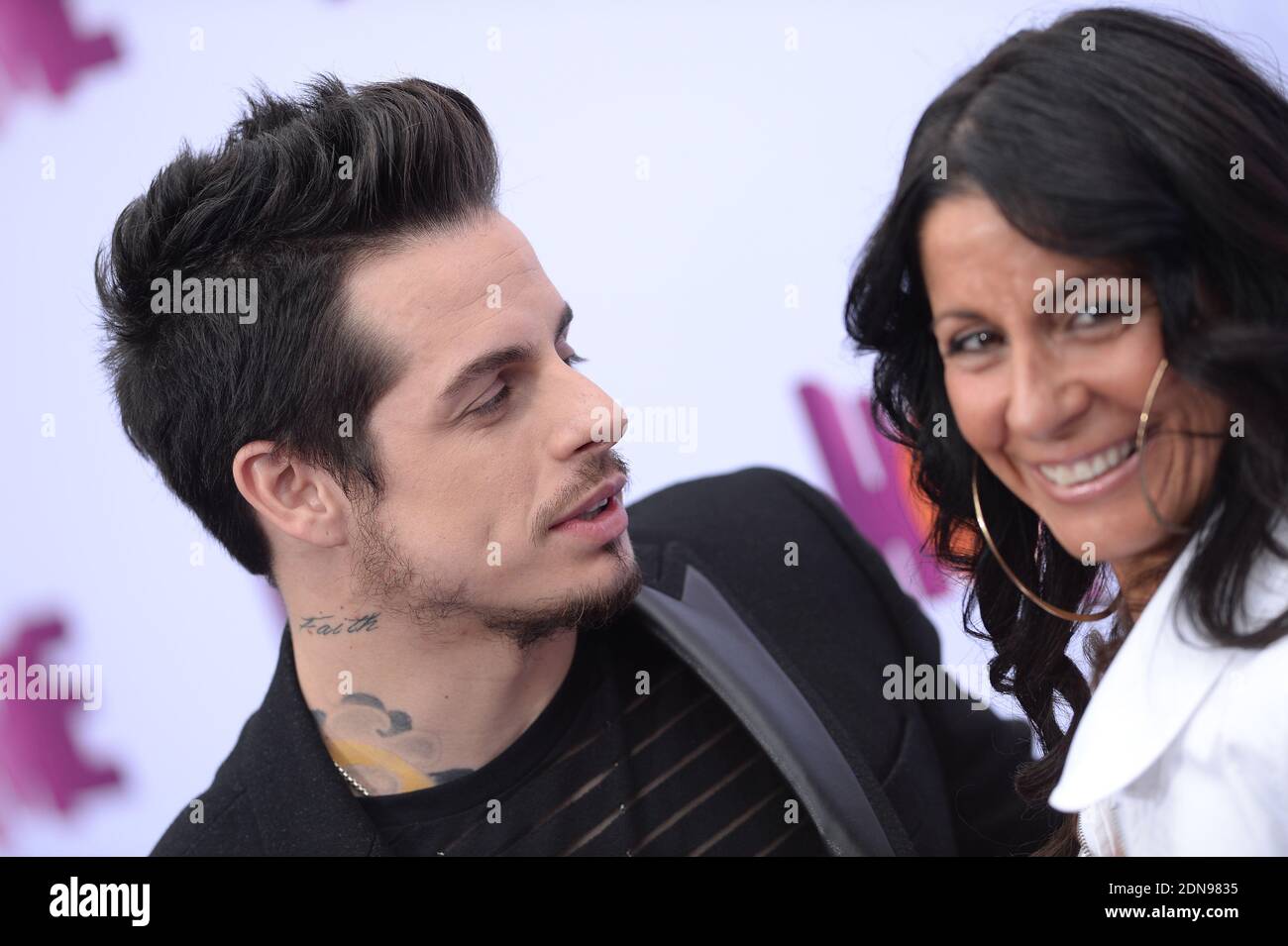 Casper Smart and his mother attend the premiere of Twentieth Century ...