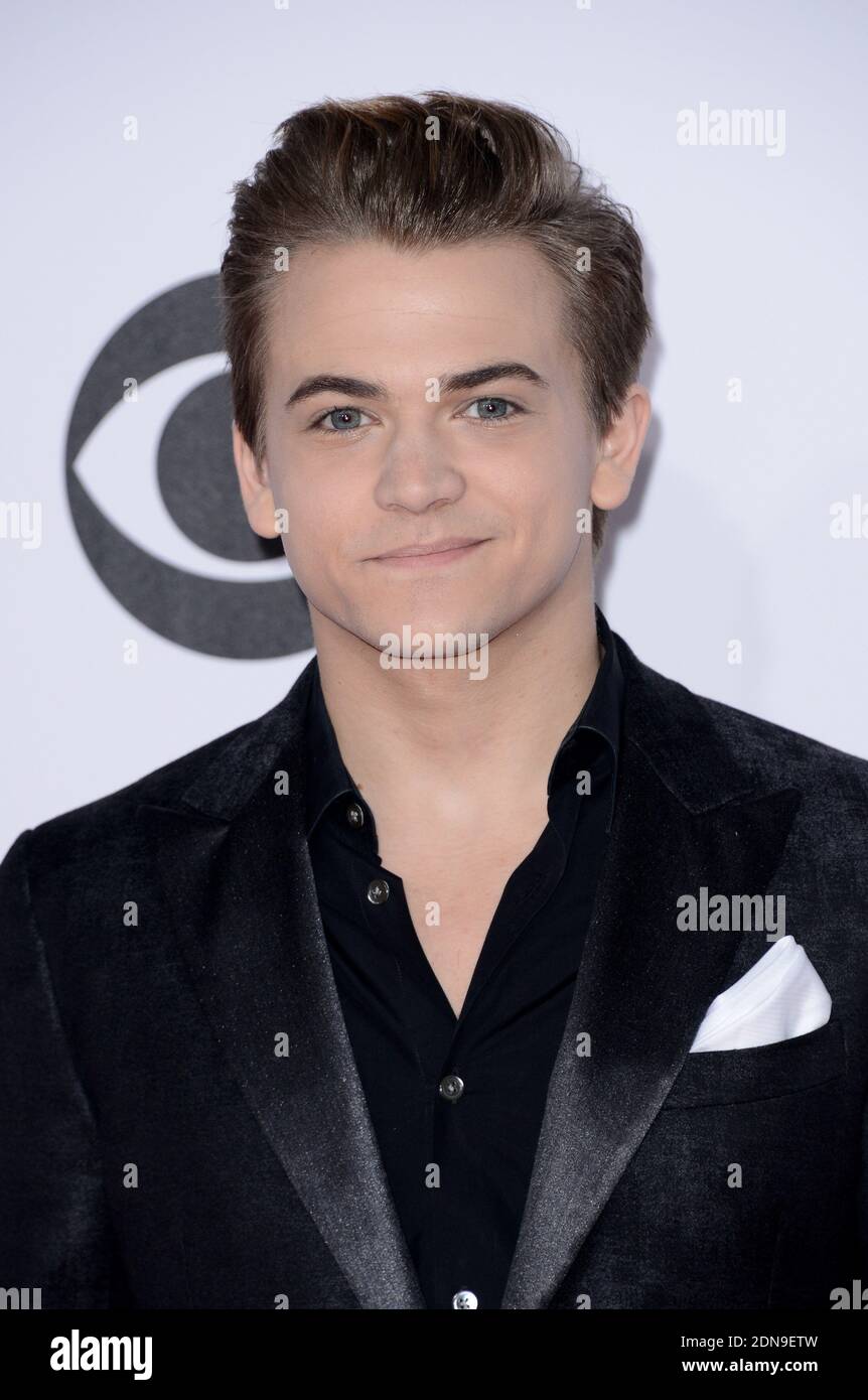 Hunter Hayes attends the 41st Annual People's Choice Awards at Nokia ...