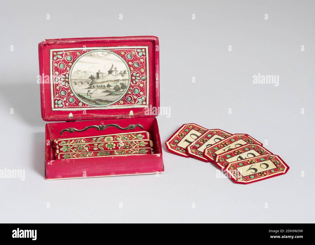 Ivory game box hi-res stock photography and images - Alamy