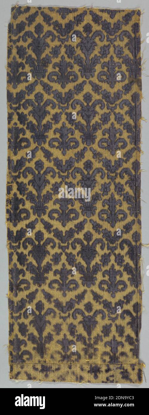 Supplementarty warp pile hi-res stock photography and images - Alamy