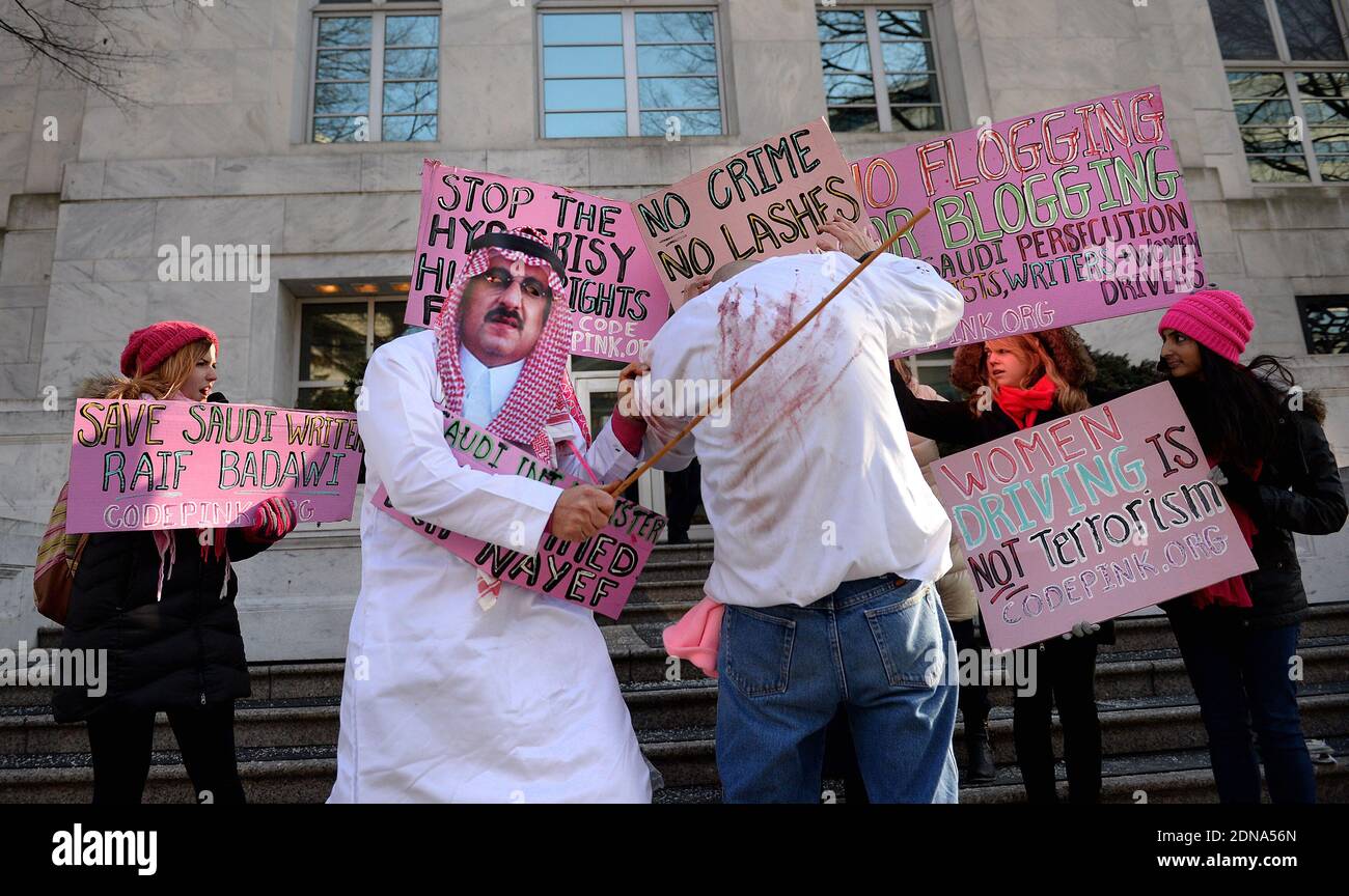 000 lashes hi-res stock photography and images - Alamy