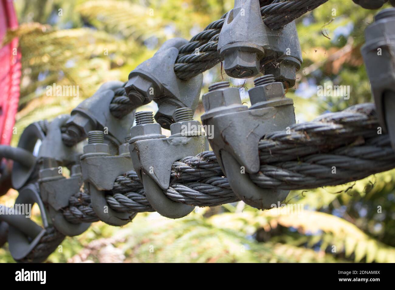 Steel link suspension chain hi-res stock photography and images - Alamy
