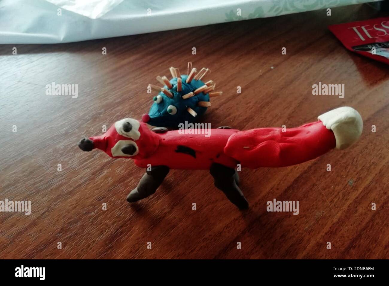 fox & hedgehog Stock Photo - Alamy