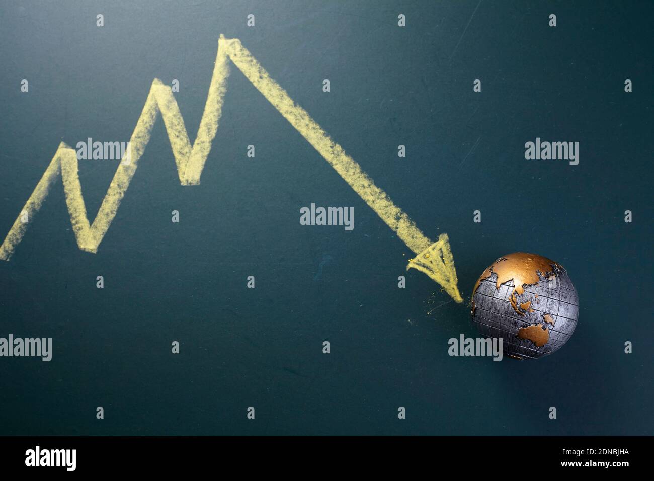 Downward growth hi-res stock photography and images - Alamy