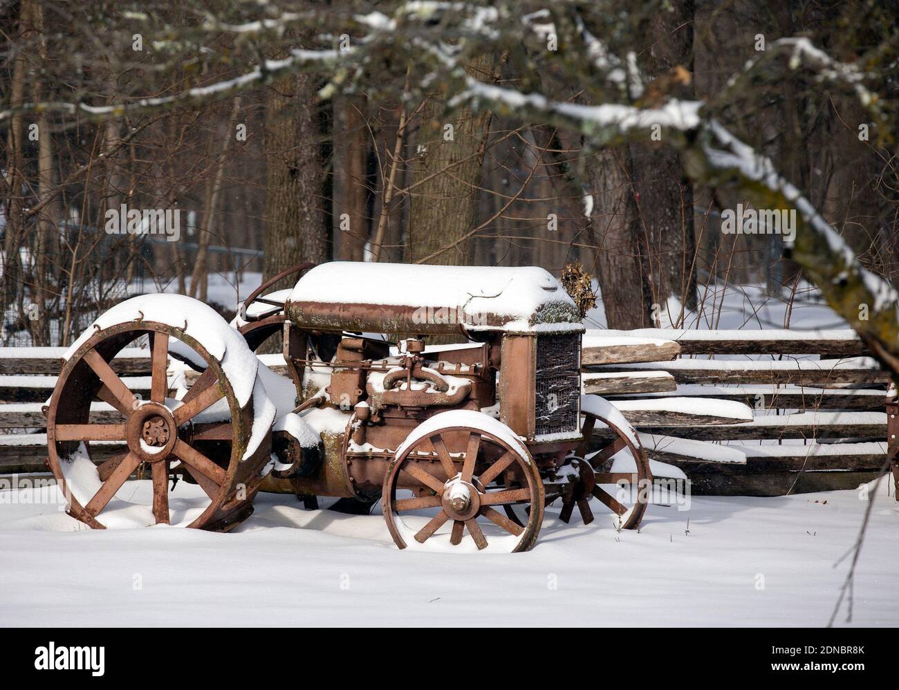 Vintage snow storm hi-res stock photography and images - Alamy