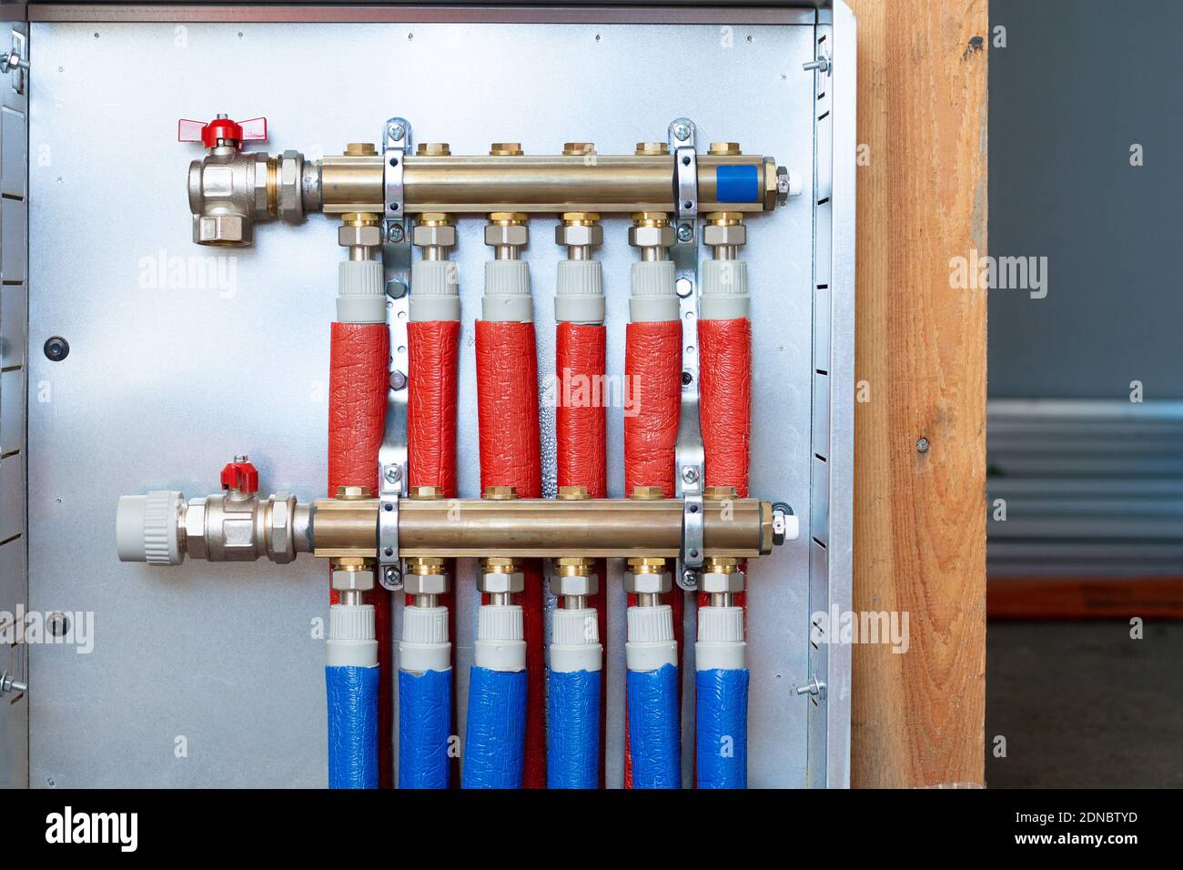 Water manifold hi-res stock photography and images - Alamy
