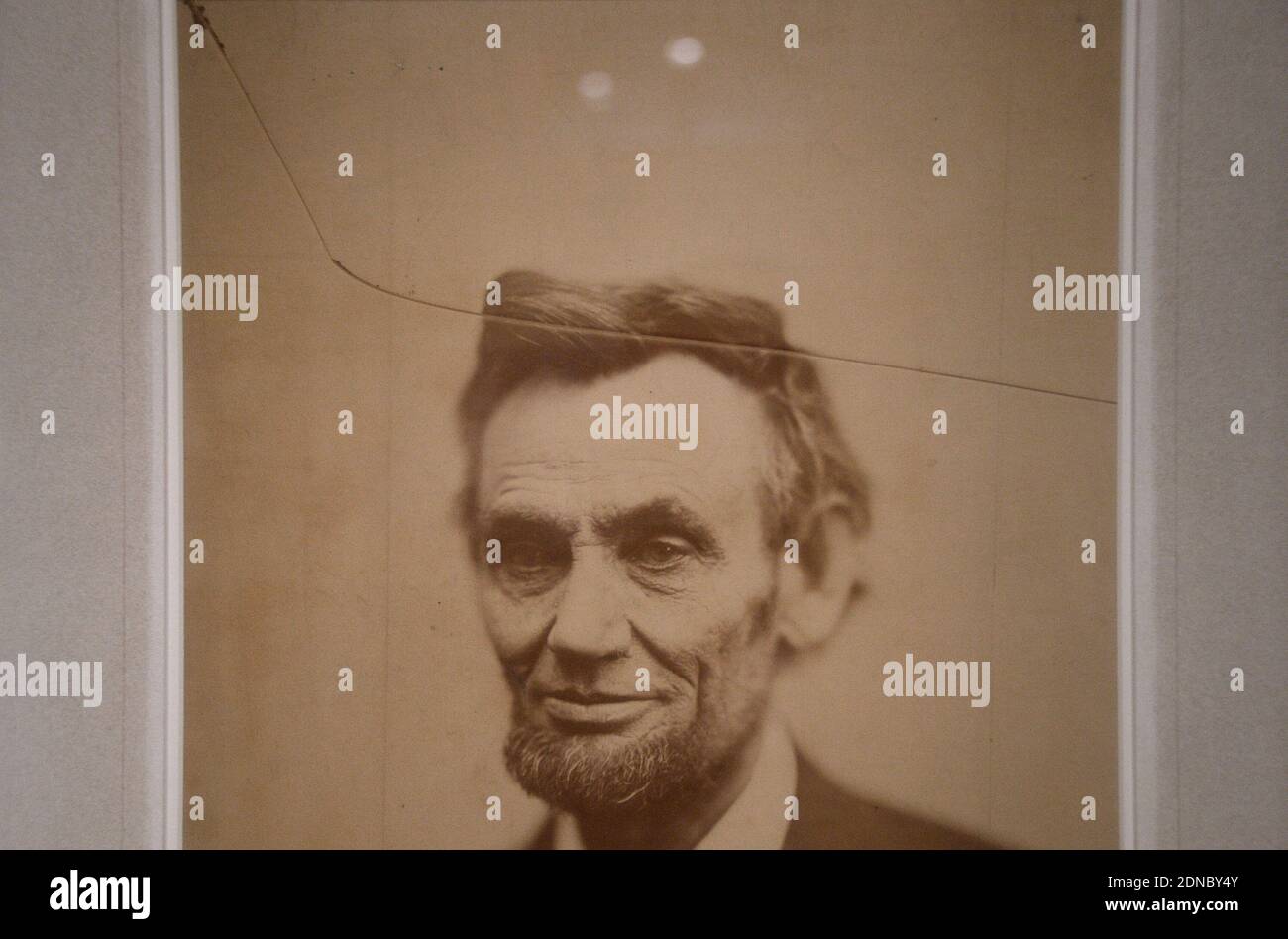 Alexander gardner abraham lincoln 1865 hi-res stock photography and ...